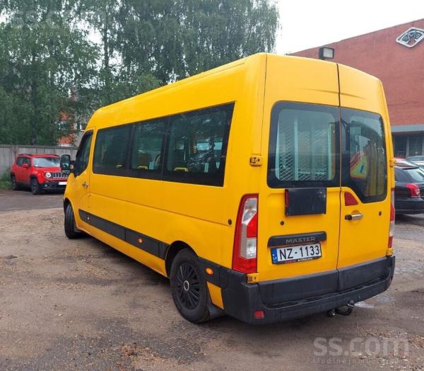 Yellow Renault Master 2016 in Riga, with an engine capacity of 2.30 L and mileage of 676 thousand km for 9000 €, photo 3 on AUTOMOTO.COM.LV