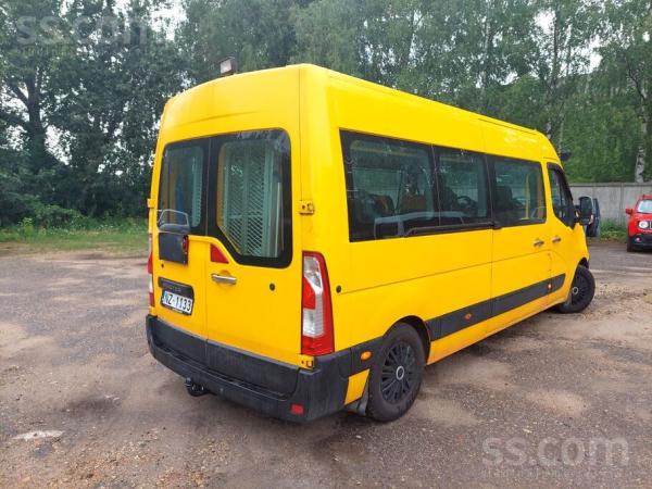 Yellow Renault Master 2016 in Riga, with an engine capacity of 2.30 L and mileage of 676 thousand km for 9000 €, photo 4 on AUTOMOTO.COM.LV