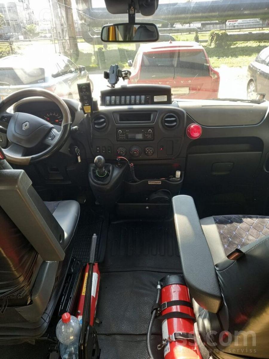 Yellow Renault Master 2016 in Riga, with an engine capacity of 2.30 L and mileage of 676 thousand km for 9000 €, photo 11 on AUTOMOTO.COM.LV