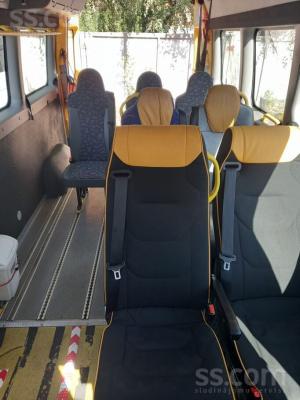 Yellow Renault Master 2016 in Riga, with an engine capacity of 2.30 L and mileage of 676 thousand km for 9000 €, photo 14 on AUTOMOTO.COM.LV