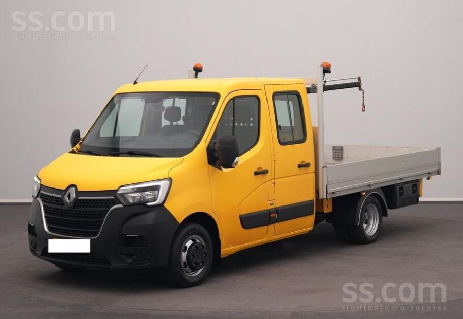 Yellow Renault Master 2020 in Riga, with an engine capacity of 2.30 L and mileage of 190 thousand km for 36300 €, photo 3 on AUTOMOTO.COM.LV
