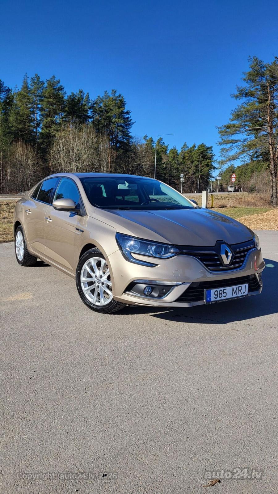 Smilšu krāsa Renault Megane 2017 Tallina, ar dzinēja tilpumu 1.20 L un nobraukumu 111 tūkst. km par 10000 €, foto 1 vietnē AUTOMOTO.COM.LV
