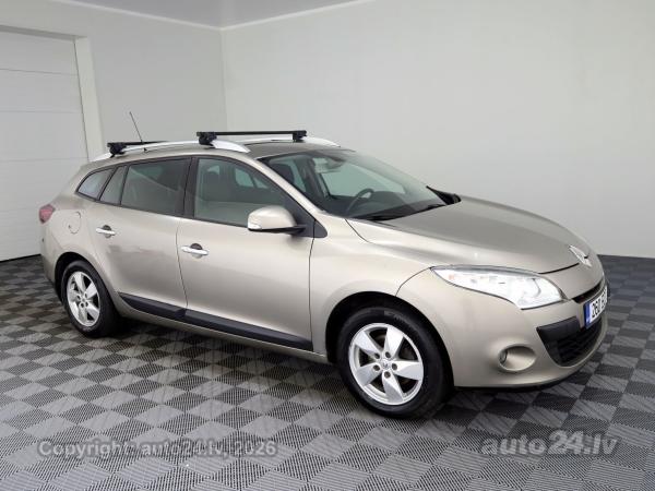 Smilšu krāsa Renault Megane 2011 Tallina, ar dzinēja tilpumu 1.60 L un nobraukumu 157 tūkst. km par 2499 €, foto 1 vietnē AUTOMOTO.COM.LV