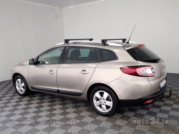 Smilšu krāsa Renault Megane 2011 Tallina, ar dzinēja tilpumu 1.60 L un nobraukumu 157 tūkst. km par 2499 €, foto 4 vietnē AUTOMOTO.COM.LV