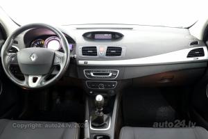 Beige Renault Megane 2011 in Tallinn, with an engine capacity of 1.60 L and mileage of 157 thousand km for 2499 €, photo 6 on AUTOMOTO.COM.LV