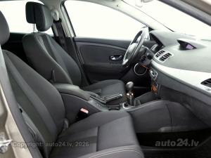 Beige Renault Megane 2011 in Tallinn, with an engine capacity of 1.60 L and mileage of 157 thousand km for 2499 €, photo 7 on AUTOMOTO.COM.LV