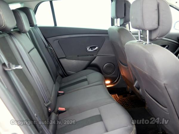 Smilšu krāsa Renault Megane 2011 Tallina, ar dzinēja tilpumu 1.60 L un nobraukumu 157 tūkst. km par 2499 €, foto 7 vietnē AUTOMOTO.COM.LV