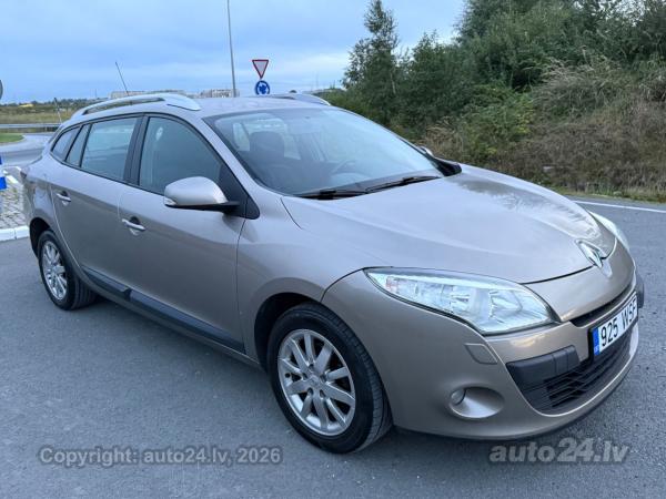 Beige Renault Megane 2011 in Tallinn, with an engine capacity of 1.50 L and mileage of 242 thousand km for 3999 €, photo 4 on AUTOMOTO.COM.LV