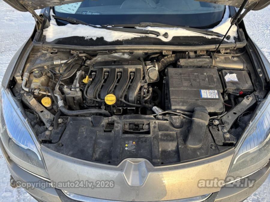 Beige Renault Megane 2012 in Tallinn, with an engine capacity of 1.60 L and mileage of 269 thousand km for 2700 €, photo 11 on AUTOMOTO.COM.LV