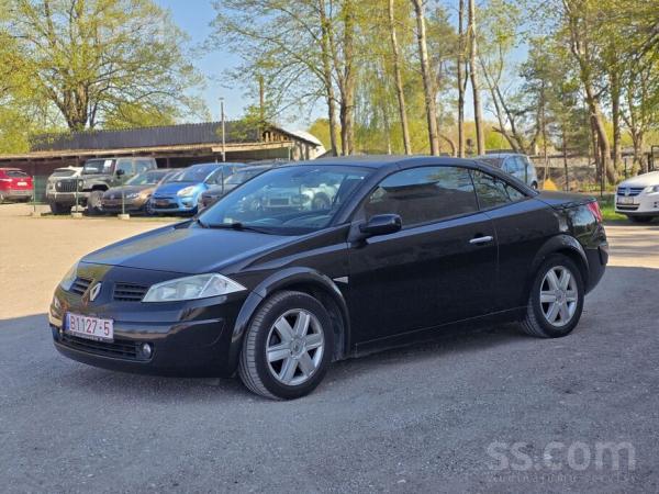 Melns Renault Megane 2004 Liepāja, ar dzinēja tilpumu 1.60 L un nobraukumu 258 tūkst. km par 2000 €, foto 7 vietnē AUTOMOTO.COM.LV