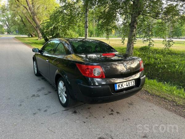 Black Renault Megane 2004 in Liepaja, with an engine capacity of 1.90 L and mileage of 240 thousand km for 1500 €, photo 6 on AUTOMOTO.COM.LV