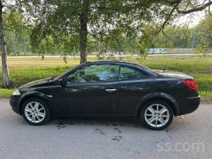 Melns Renault Megane 2004 Liepāja, ar dzinēja tilpumu 1.90 L un nobraukumu 240 tūkst. km par 1500 €, foto 5 vietnē AUTOMOTO.COM.LV