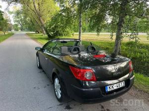 Melns Renault Megane 2004 Liepāja, ar dzinēja tilpumu 1.90 L un nobraukumu 240 tūkst. km par 1500 €, foto 10 vietnē AUTOMOTO.COM.LV