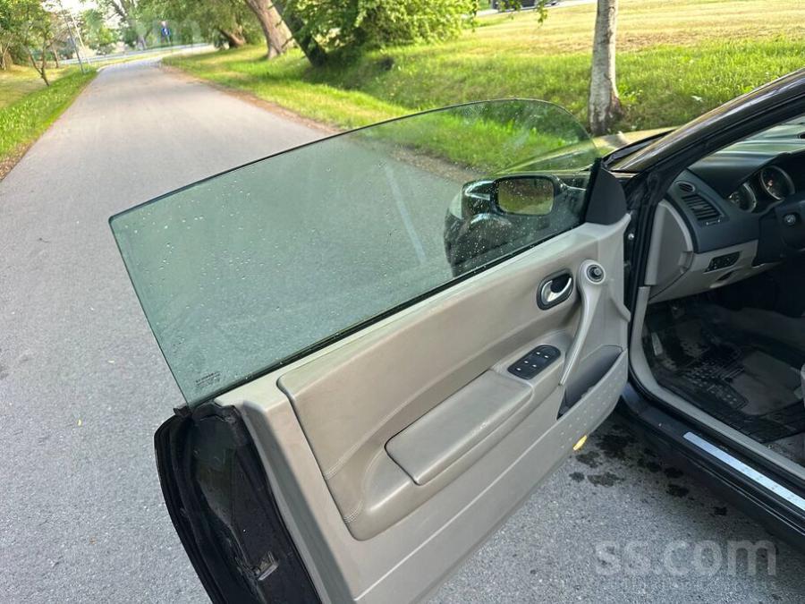 Melns Renault Megane 2004 Liepāja, ar dzinēja tilpumu 1.90 L un nobraukumu 240 tūkst. km par 1500 €, foto 13 vietnē AUTOMOTO.COM.LV
