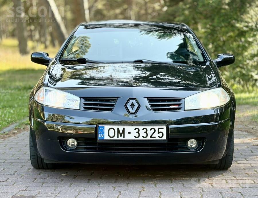 Melns Renault Megane 2004 Ventspils, ar dzinēja tilpumu 1.60 L un nobraukumu 259 tūkst. km par 2499 €, foto 4 vietnē AUTOMOTO.COM.LV