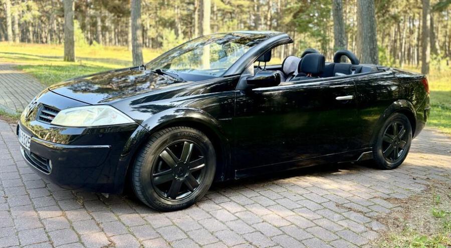 Melns Renault Megane 2004 Ventspils, ar dzinēja tilpumu 1.60 L un nobraukumu 259 tūkst. km par 2499 €, foto 12 vietnē AUTOMOTO.COM.LV