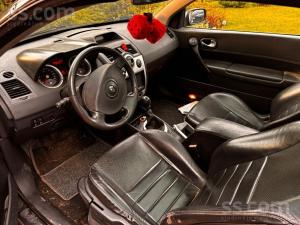 Melns Renault Megane 2004 Rēzekne, ar dzinēja tilpumu 2.00 L un nobraukumu 350 tūkst. km par 850 €, foto 5 vietnē AUTOMOTO.COM.LV
