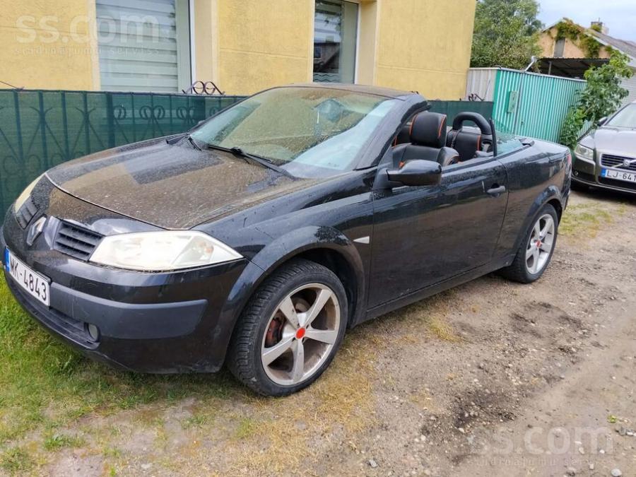 Melns Renault Megane 2004 Liepāja, ar dzinēja tilpumu 1.60 L un nobraukumu 283 tūkst. km par 2100 €, foto 3 vietnē AUTOMOTO.COM.LV