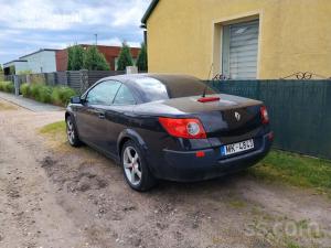 Melns Renault Megane 2004 Liepāja, ar dzinēja tilpumu 1.60 L un nobraukumu 283 tūkst. km par 2100 €, foto 4 vietnē AUTOMOTO.COM.LV