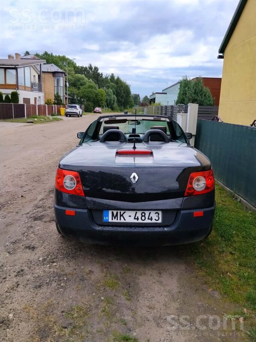 Melns Renault Megane 2004 Liepāja, ar dzinēja tilpumu 1.60 L un nobraukumu 283 tūkst. km par 2100 €, foto 13 vietnē AUTOMOTO.COM.LV
