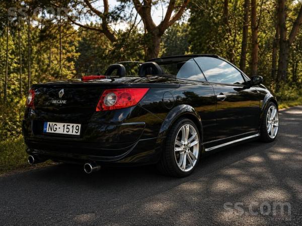 Black Renault Megane 2005 in Daugavpils, with an engine capacity of 1.90 L and mileage of 258 thousand km for 3100 €, photo 7 on AUTOMOTO.COM.LV