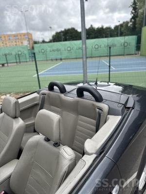 Melns Renault Megane 2005 Liepāja, ar dzinēja tilpumu 2.00 L un nobraukumu 183 tūkst. km par 1650 €, foto 5 vietnē AUTOMOTO.COM.LV