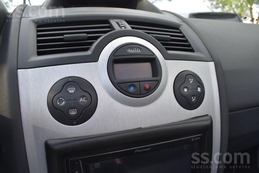 Melns Renault Megane 2006 Kuldīga, ar dzinēja tilpumu 1.90 L un nobraukumu 0 tūkst. km par 1990 €, foto 11 vietnē AUTOMOTO.COM.LV