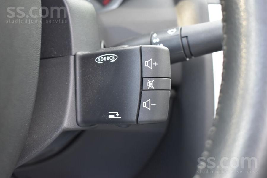 Melns Renault Megane 2006 Kuldīga, ar dzinēja tilpumu 1.90 L un nobraukumu 0 tūkst. km par 1990 €, foto 15 vietnē AUTOMOTO.COM.LV