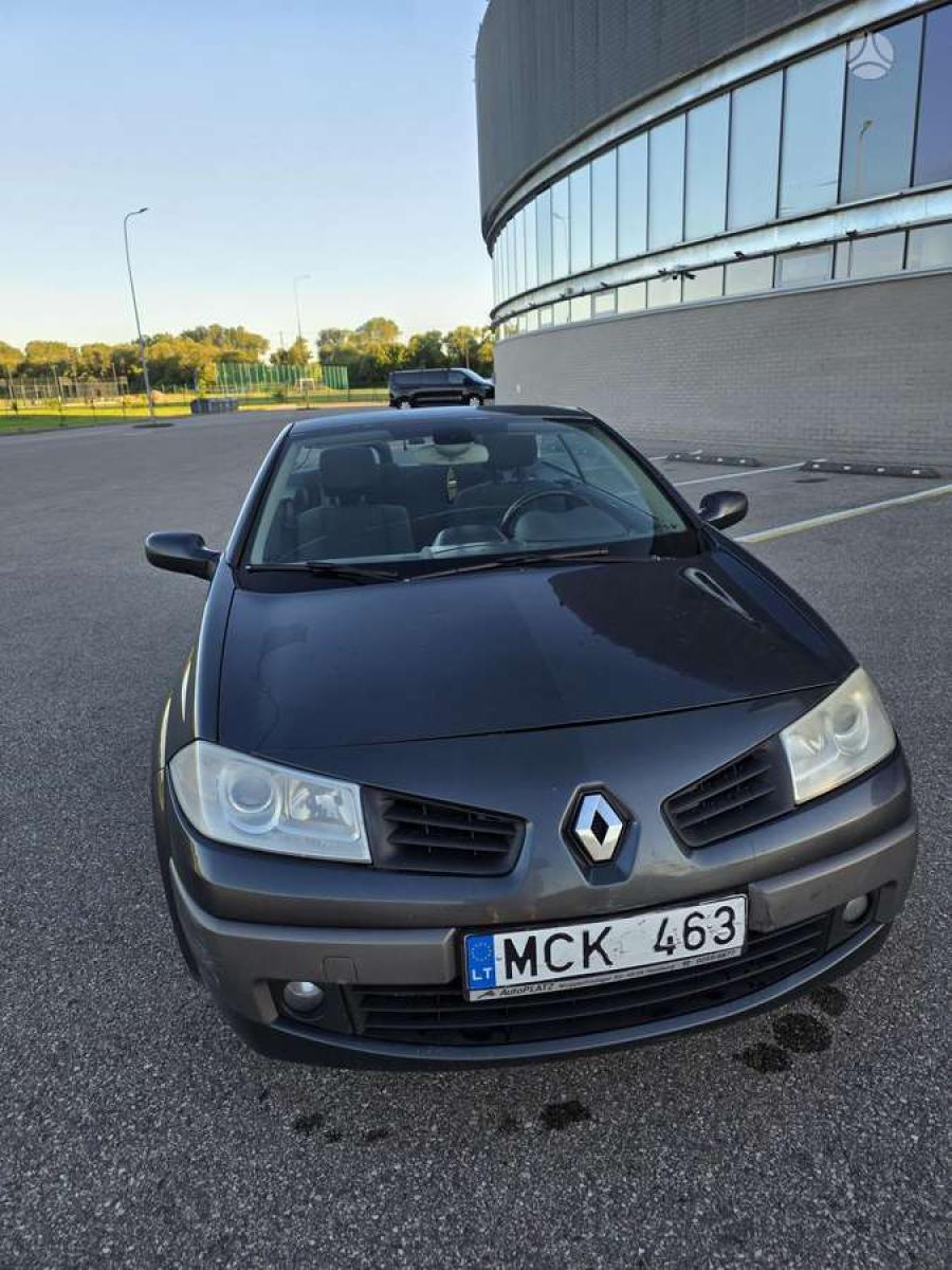 Black Renault Megane 2006 in Kaunas, with an engine capacity of 1.87 L and mileage of 384 thousand km for 850 €, photo 3 on AUTOMOTO.COM.LV