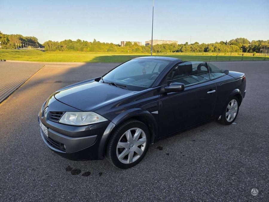 Black Renault Megane 2006 in Kaunas, with an engine capacity of 1.87 L and mileage of 384 thousand km for 850 €, photo 6 on AUTOMOTO.COM.LV