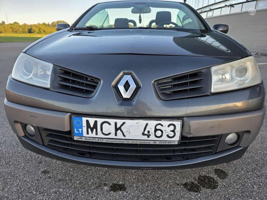Black Renault Megane 2006 in Kaunas, with an engine capacity of 1.87 L and mileage of 384 thousand km for 850 €, photo 9 on AUTOMOTO.COM.LV