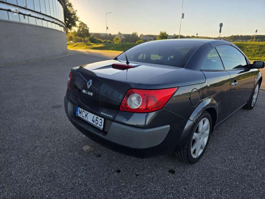 Black Renault Megane 2006 in Kaunas, with an engine capacity of 1.87 L and mileage of 384 thousand km for 850 €, photo 17 on AUTOMOTO.COM.LV