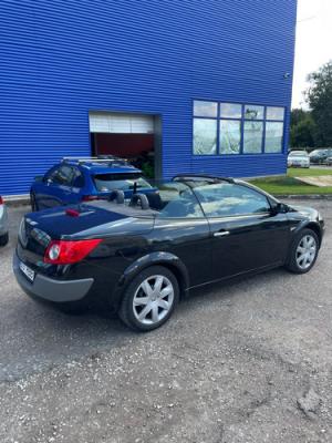 Melns Renault Megane 2007 Narva, ar dzinēja tilpumu 2.00 L un nobraukumu 141 tūkst. km par 2200 €, foto 5 vietnē AUTOMOTO.COM.LV
