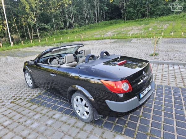 Black Renault Megane 2007 in Prienai, with an engine capacity of 2.00 L and mileage of 160 thousand km for 1250 €, photo 6 on AUTOMOTO.COM.LV