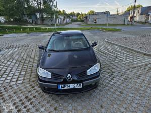 Black Renault Megane 2007 in Prienai, with an engine capacity of 2.00 L and mileage of 160 thousand km for 1250 €, photo 14 on AUTOMOTO.COM.LV