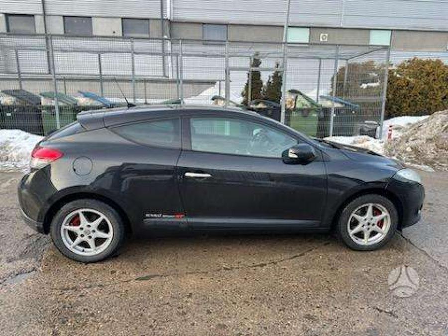 Black Renault Megane 2010 in Vilnius, with an engine capacity of 1.87 L and mileage of 208 thousand km for 3200 €, photo 5 on AUTOMOTO.COM.LV