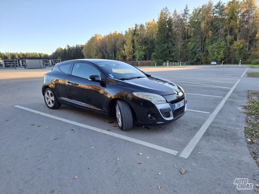 Black Renault Megane 2010 in Taurage, with an engine capacity of 1.90 L and mileage of 287 thousand km for 1350 €, photo 9 on AUTOMOTO.COM.LV