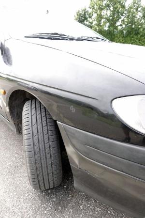 Black Renault Megane 1996 in Panevezys, with an engine capacity of 1.60 L and mileage of 260 thousand km for 600 €, photo 22 on AUTOMOTO.COM.LV