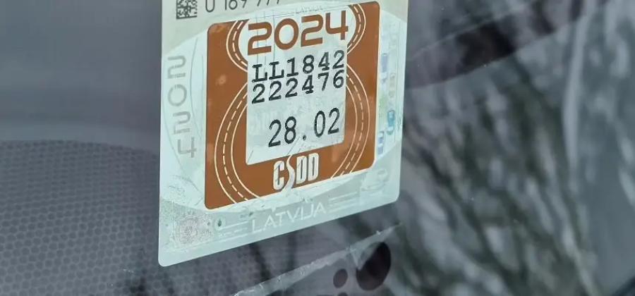 Черный Рено Меган 1999 в Валмиера, объемом двигателя 1.60 л и пробегом 159 тыс. км за 1500 €, фото 15 на AUTOMOTO.COM.LV
