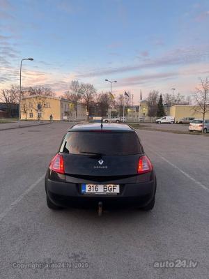 Melns Renault Megane 2003 Tallina, ar dzinēja tilpumu 1.50 L un nobraukumu 0 tūkst. km par 1499 €, foto 7 vietnē AUTOMOTO.COM.LV