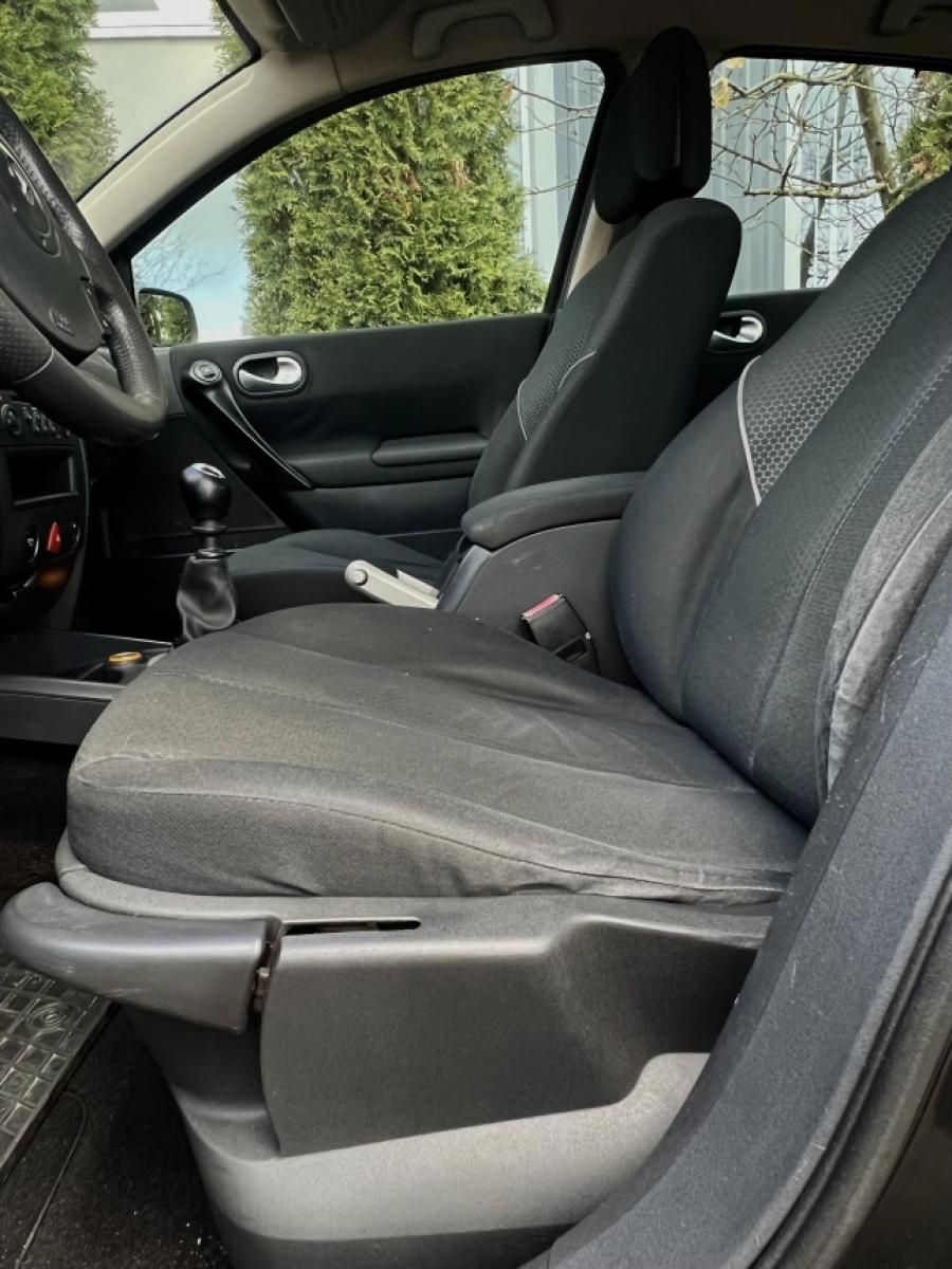 Melns Renault Megane 2004 Rīga, ar dzinēja tilpumu 1.90 L un nobraukumu 317 tūkst. km par 1850 €, foto 7 vietnē AUTOMOTO.COM.LV