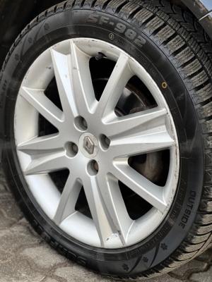 Melns Renault Megane 2004 Rīga, ar dzinēja tilpumu 1.90 L un nobraukumu 317 tūkst. km par 1850 €, foto 19 vietnē AUTOMOTO.COM.LV