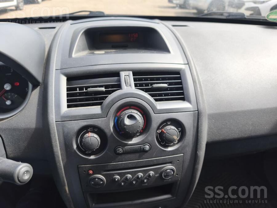 Black Renault Megane 2005 in Jelgava, with an engine capacity of 1.50 L and mileage of 0 thousand km for 1290 €, photo 11 on AUTOMOTO.COM.LV