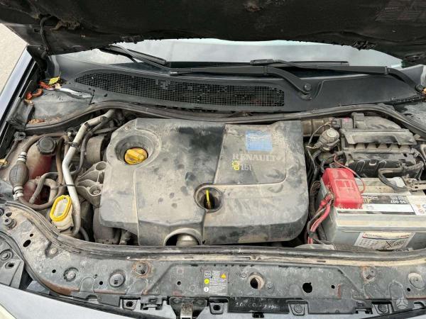 Melns Renault Megane 2006 Viļņa, ar dzinēja tilpumu 1.46 L un nobraukumu 275 tūkst. km par 850 €, foto 8 vietnē AUTOMOTO.COM.LV