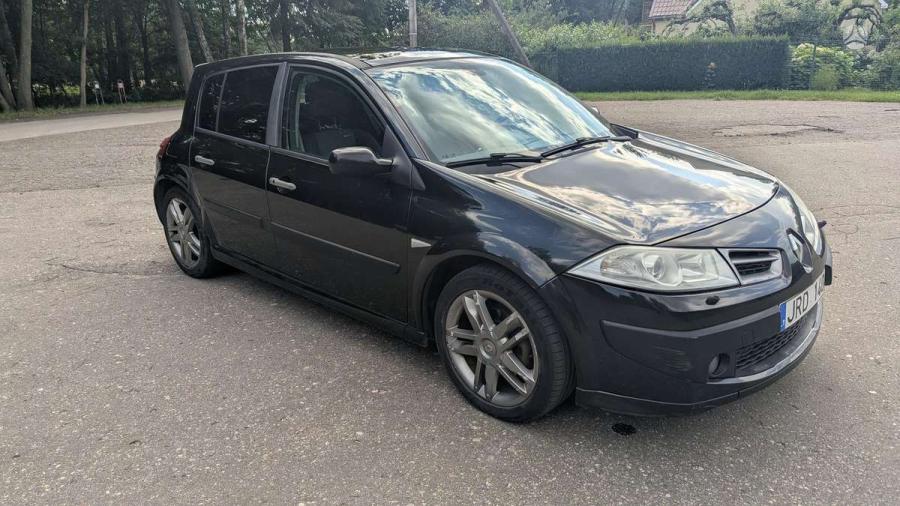 Melns Renault Megane 2007 Kauņa, ar dzinēja tilpumu 2.00 L un nobraukumu 265 tūkst. km par 2490 €, foto 1 vietnē AUTOMOTO.COM.LV