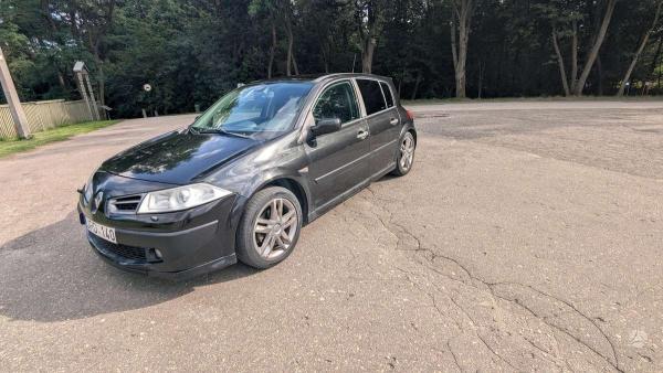 Black Renault Megane 2007 in Kaunas, with an engine capacity of 2.00 L and mileage of 265 thousand km for 2490 €, photo 3 on AUTOMOTO.COM.LV