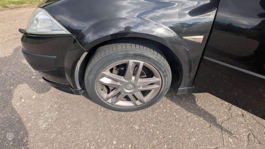 Melns Renault Megane 2007 Kauņa, ar dzinēja tilpumu 2.00 L un nobraukumu 265 tūkst. km par 2490 €, foto 9 vietnē AUTOMOTO.COM.LV