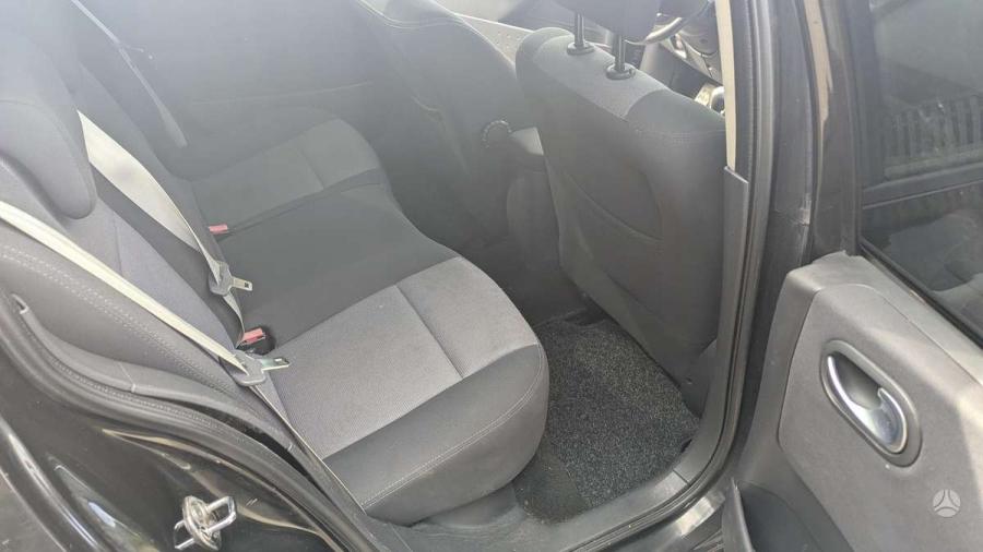 Melns Renault Megane 2007 Kauņa, ar dzinēja tilpumu 2.00 L un nobraukumu 265 tūkst. km par 2490 €, foto 21 vietnē AUTOMOTO.COM.LV