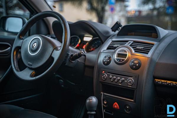 Black Renault Megane 2008 in Riga, with an engine capacity of 1.50 L and mileage of 268 thousand km for 990 €, photo 5 on AUTOMOTO.COM.LV