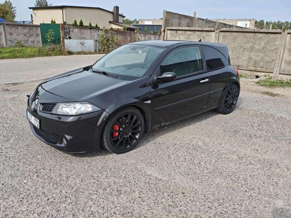 Black Renault Megane 2008 in Panevezys, with an engine capacity of 2.00 L and mileage of 195 thousand km for 2700 €, photo 1 on AUTOMOTO.COM.LV